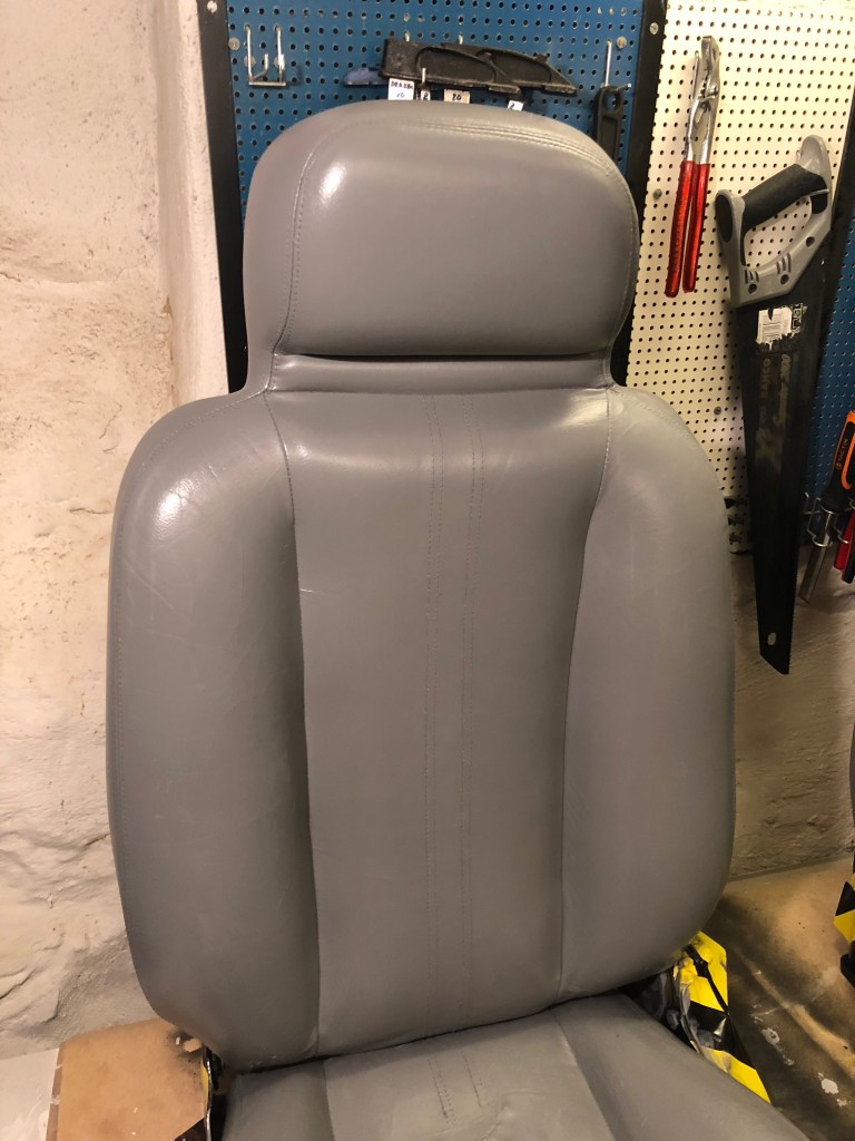 How I restored my DeLorean original leather seats. – The Stockholm Delorean