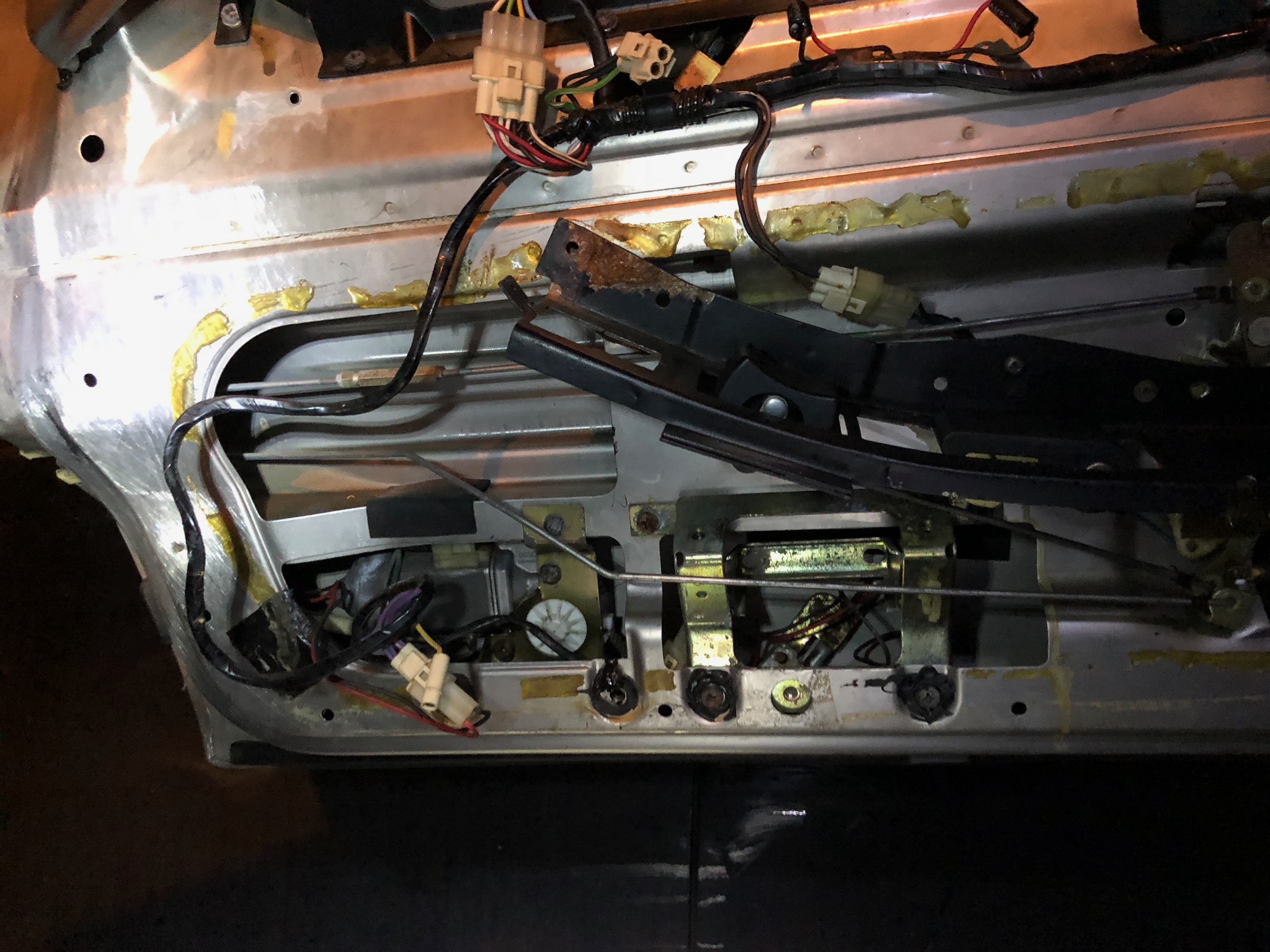 The insides of a stuck DeLorean window regulator motor – The Stockholm ...